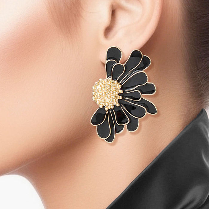 Daisy flower stud earrings store
